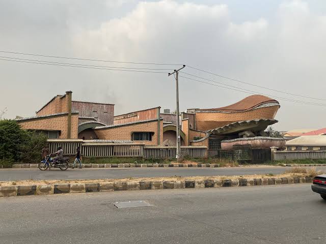 Popular Ibadan Hotel, De Castle Inn, Demolished (See Photos)